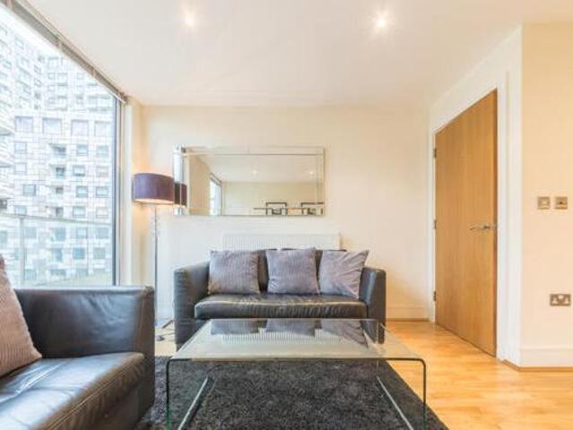 1 Bedroom Apartment For Rent In Canary Wharf, London