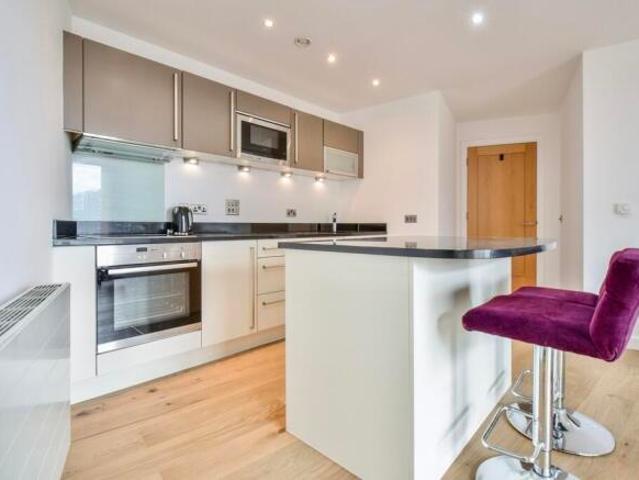 1 bedroom apartment for rent in Candle House, Wharf Approach, LS1