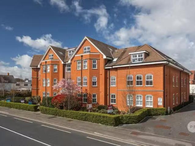 1 bedroom apartment for rent in Casa, Bournemouth Road, Lower.