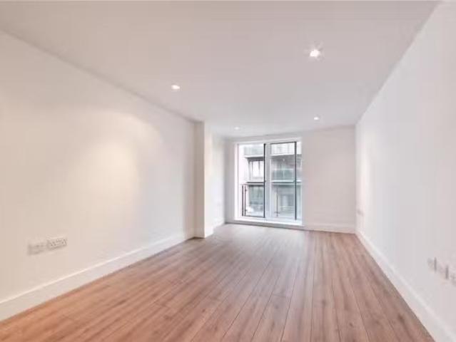 1 bedroom apartment for rent in Caspian Wharf, 1 Yeo Street, L.