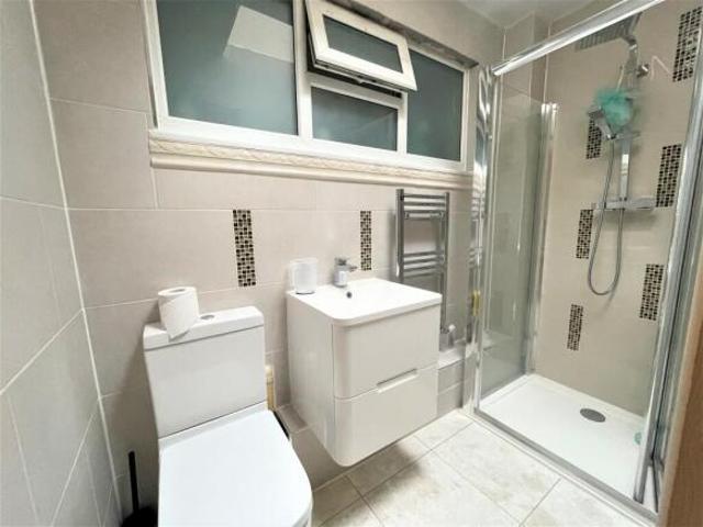 1 bedroom apartment for rent in Cassiobury Park Avenue, WATFORD, WD18