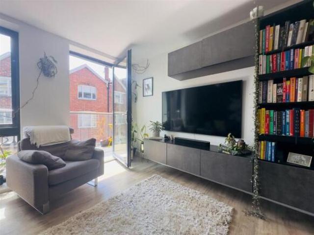 1 bedroom apartment for rent in Carmen Beckford Street, Beckford House, BS1