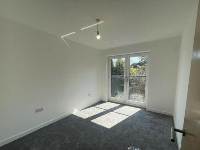 1 Bedroom Apartment For Rent In Carlton