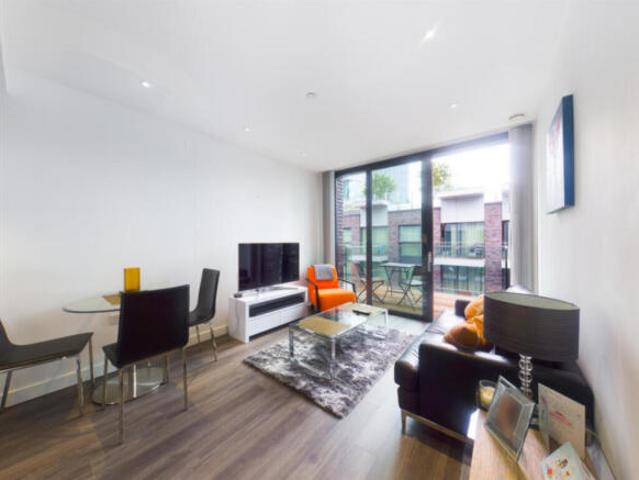 1 bedroom apartment for rent in Catalina House, Canter Way, E1