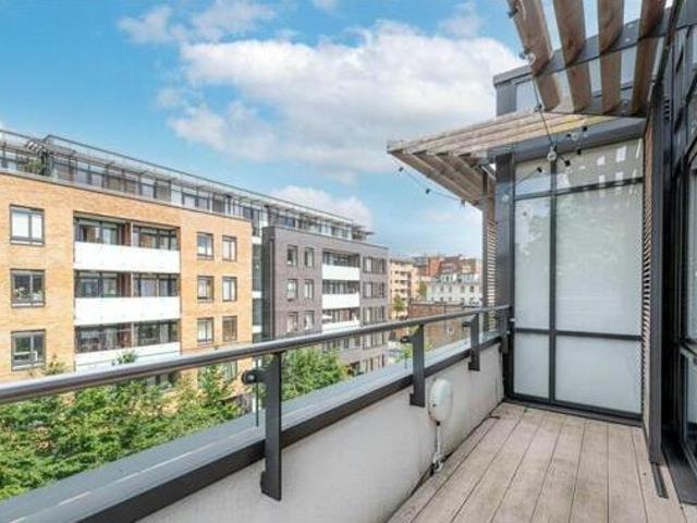 1 Bedroom Apartment For Rent In Cecil Grove, St.johns Wood