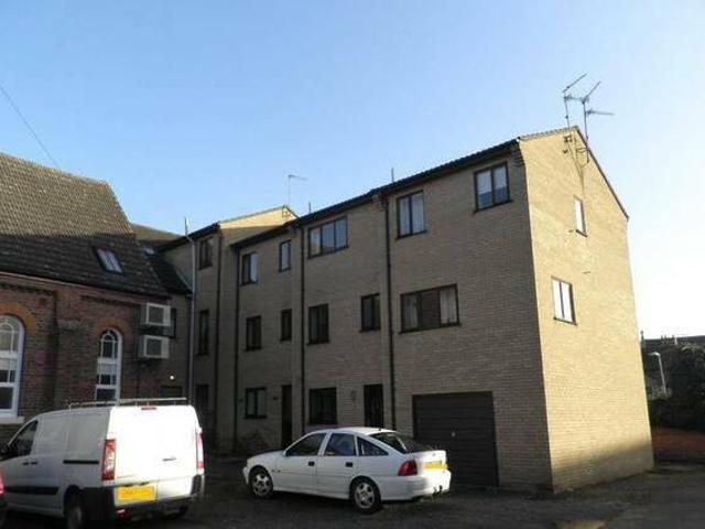 1 bedroom apartment for rent in Chapel Street MARCH PE15