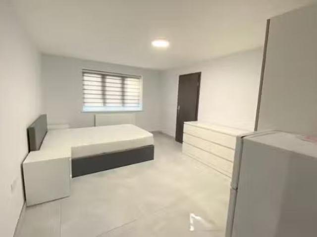 1 bedroom apartment for rent in Chaplin Road, Wembley, HA0 4UD.