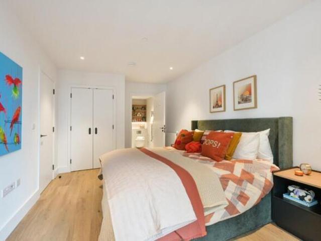 1 bedroom apartment for rent in Charter Street, London, E22
