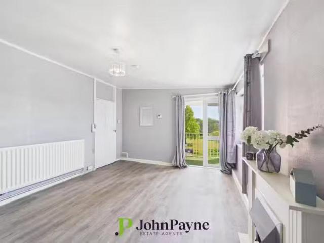 1 bedroom apartment for rent in Charminster Drive, Styvechale.