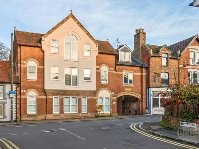 1 bedroom apartment for rent in Chertsey Street, Guildford, Su.