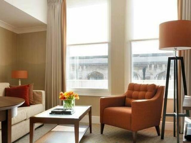 1 bedroom apartment for rent in Cheval Calico House Bank London EC4M