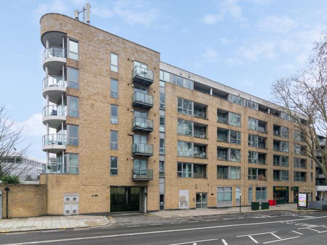 1 bedroom apartment for rent in Chiswick High Road, london, W4