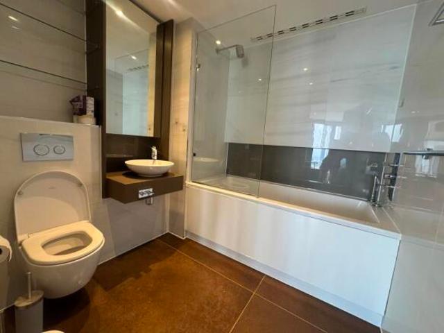 1 bedroom apartment for rent in Chronicle Tower, City Road, Islington, London, EC1V
