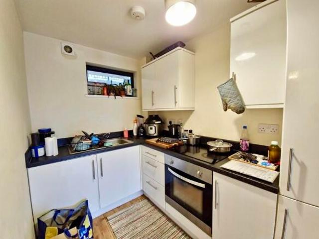 1 bedroom apartment for rent in City Towers, 1 Watery Street, S3