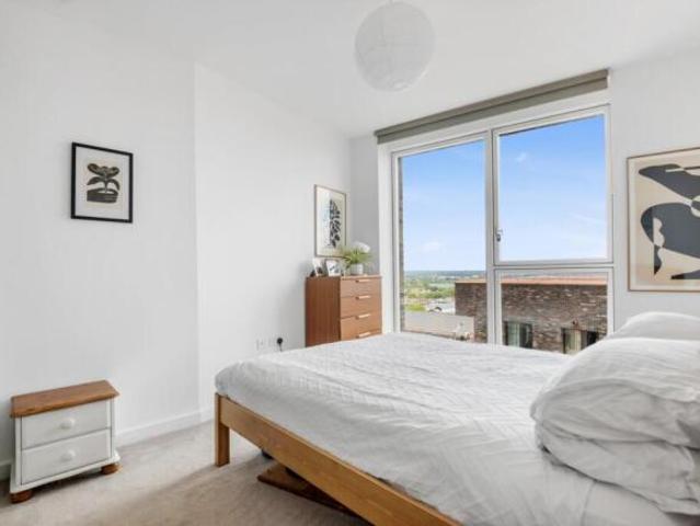 1 bedroom apartment for rent in Clapton Common, London, E5