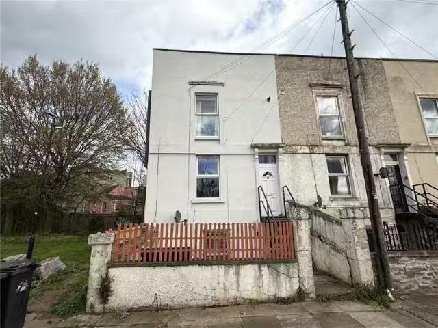 1 bedroom apartment for rent in Claremont Street, Easton, Bris.