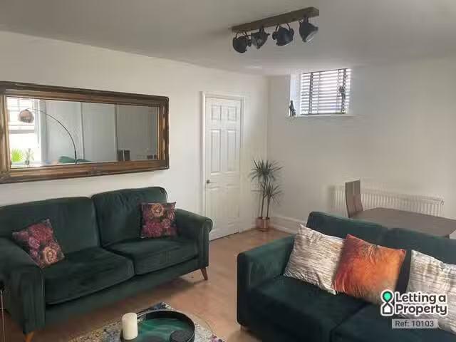 1 bedroom apartment for rent in Clarence Square, Brighton, Eas.