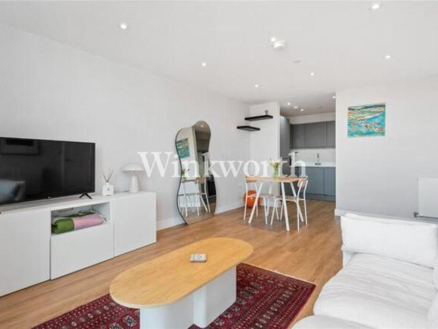 1 bedroom apartment for rent in Colina Road, London, N15