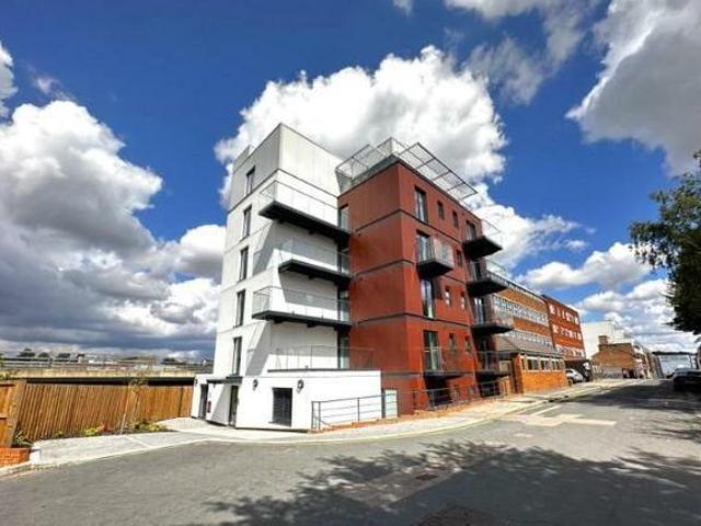 1 Bedroom Apartment For Rent In Collingdon Street, Luton