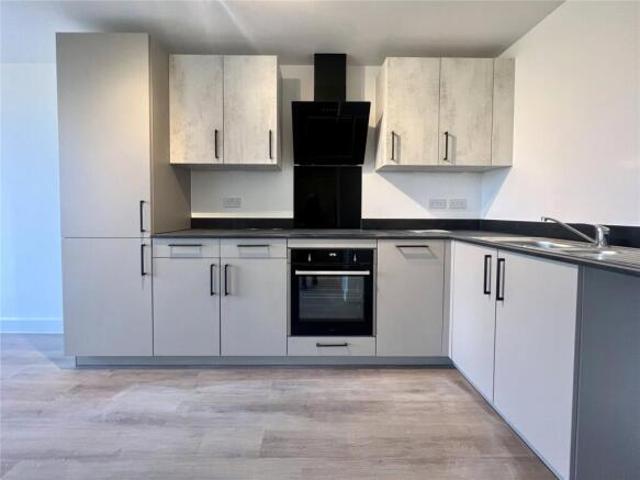 1 bedroom apartment for rent in Commercial Road, Poole, Dorset, BH14