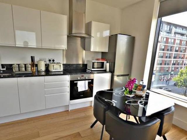 1 bedroom apartment for rent in Cornwall House Slough SL1