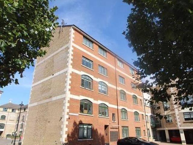 1 bedroom apartment for rent in Corner Hall Hemel Hempstead HP3