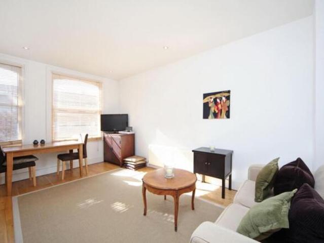 1 bedroom apartment for rent in Crockerton Road, London, SW17