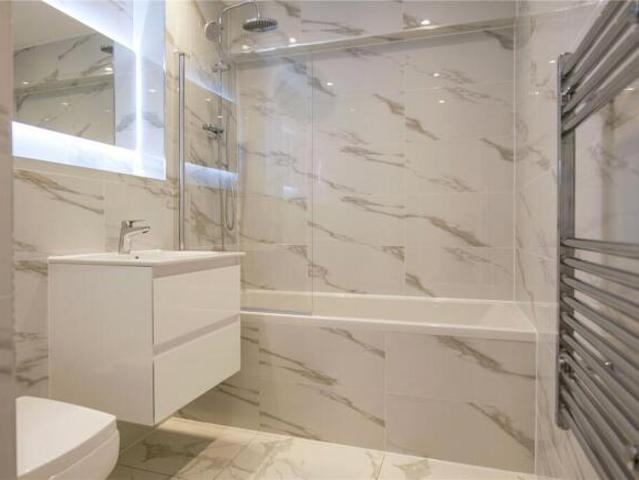 1 bedroom apartment for rent in Crockhamwell Road, Woodley, Reading, Berkshire, RG5