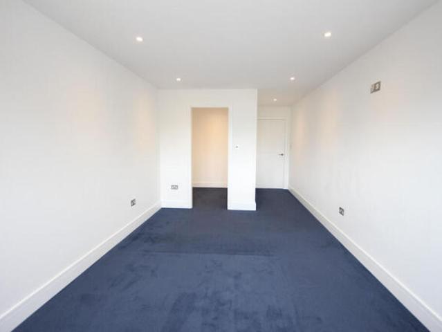 1 bedroom apartment for rent in Crockhamwell Road Woodley, RG5