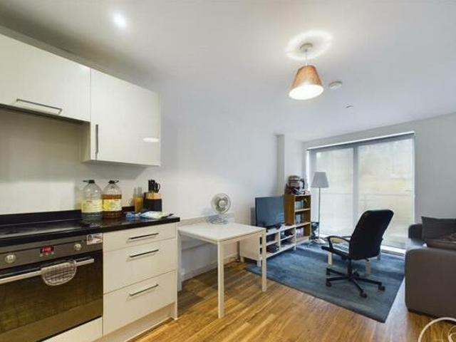 1 Bedroom Apartment For Rent In Cross Green Lane