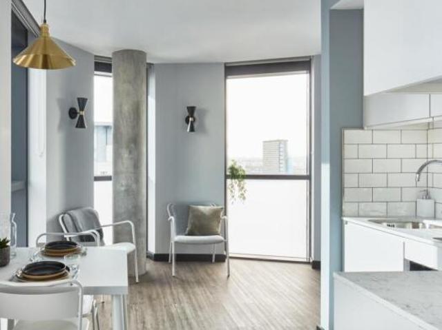 1 bedroom apartment for rent in Crossharbour Plaza, London, E14