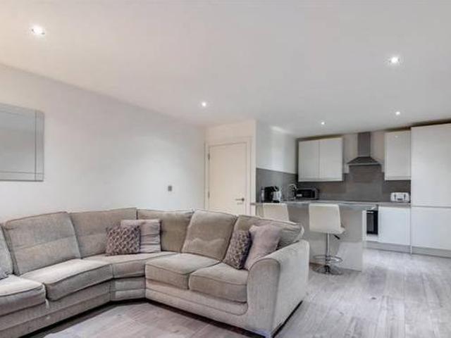 1 bedroom apartment for rent in Crowngate House Hereford Road London E3