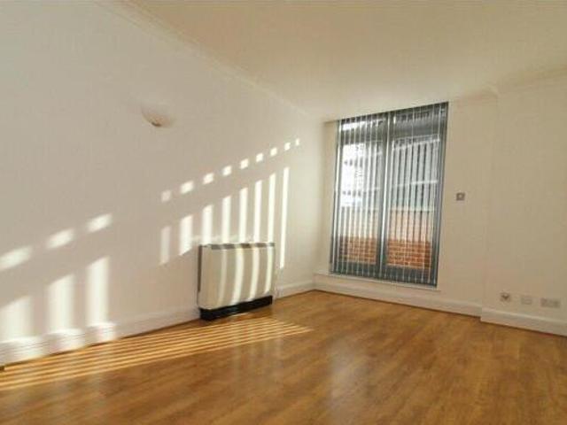 1 Bedroom Apartment For Rent In Croydon