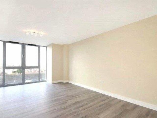 1 Bedroom Apartment For Rent In Croydon