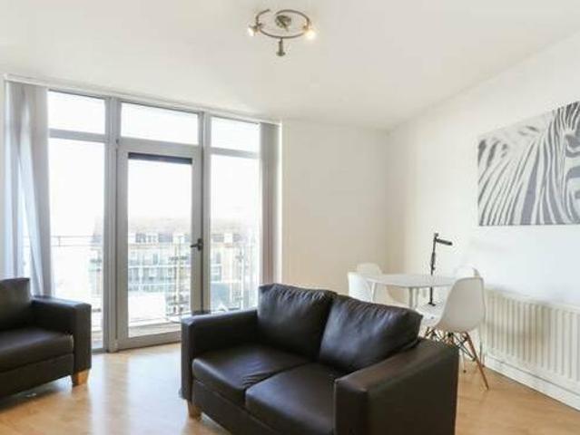 1 bedroom apartment for rent in Dwyer House Fulham London SW6