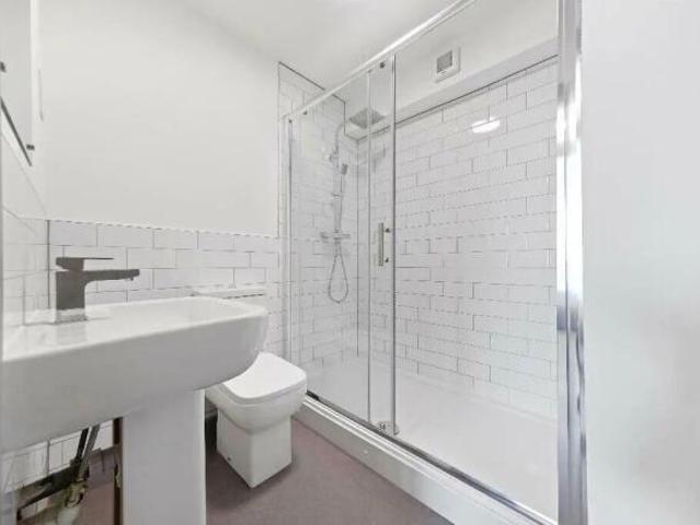 1 bedroom apartment for rent in Dean House, L22