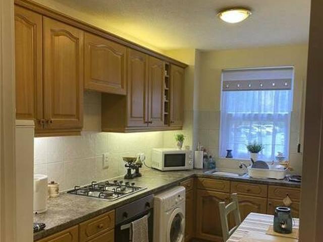 1 bedroom apartment for rent in Dingwall Road Croydon CR0