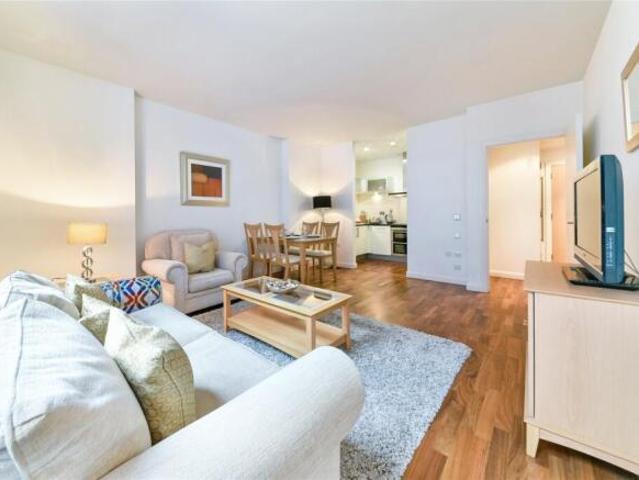 1 bedroom apartment for rent in Discovery Dock Apartments West, 2 South Quay Square, London, E14