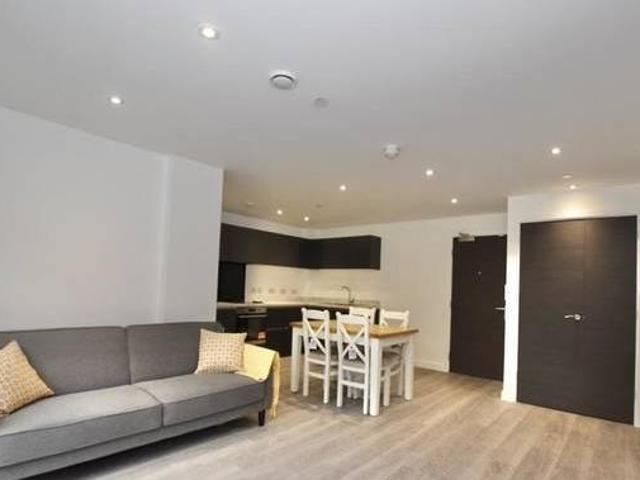 1 bedroom apartment for rent in Downtown Woden Street M5