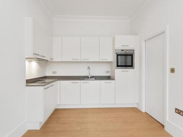 1 bedroom apartment for rent in Downside Crescent, London, NW3