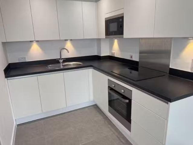 1 bedroom apartment for rent in Douglas House, Ferry Court, 5t.