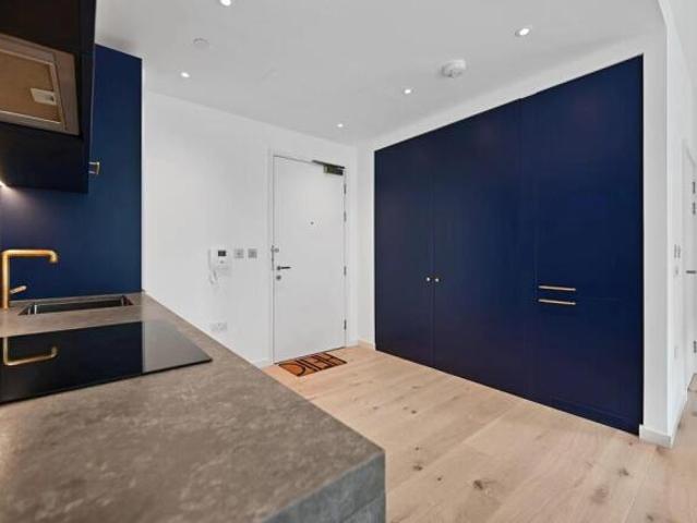 1 bedroom apartment for rent in Douglass Tower, 9 Goodluck Hope Walk, London, E14