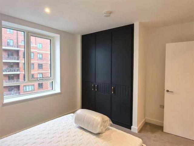 1 bedroom apartment for rent in Dray House Lombard Square, London, SE28