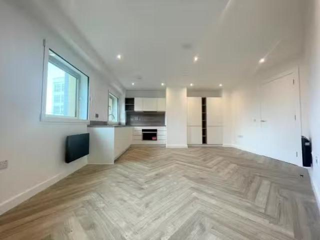 1 bedroom apartment for rent in Everards Printworks, Bristol C.