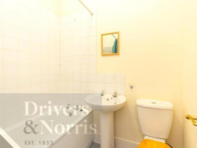 1 bedroom apartment for rent in Eversholt Street, Euston, London, NW1