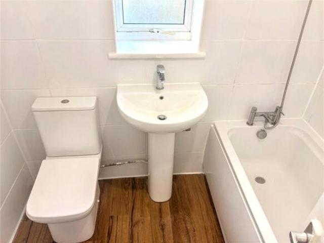 1 bedroom apartment for rent in East Road, London, E15