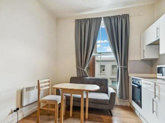 1 Bedroom Apartment For Rent In Earls Court, London