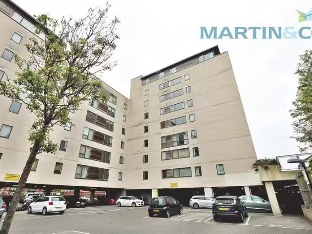 1 bedroom apartment for rent in Electra House, Falcon Drive, C.