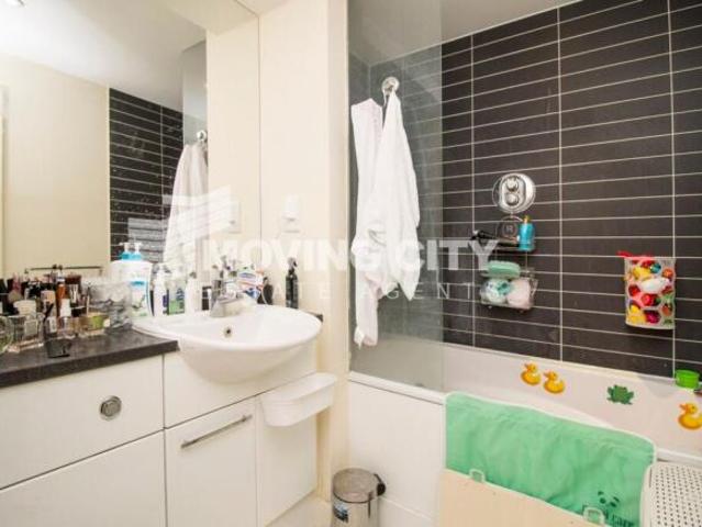 1 bedroom apartment for rent in Elektron Tower, Blackwall Way, E14