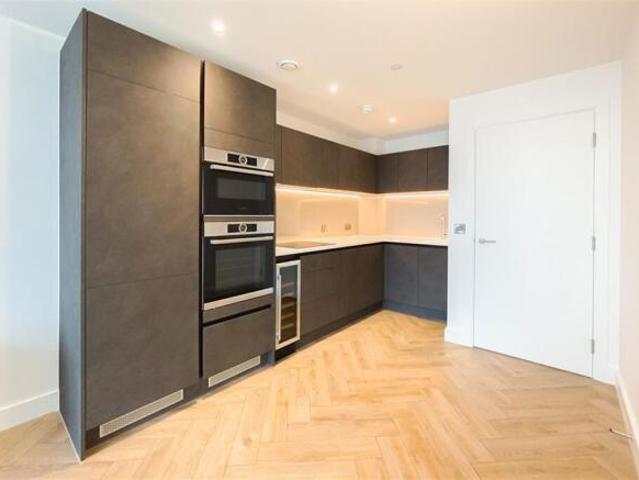 1 bedroom apartment for rent in Elizabeth Tower, M15